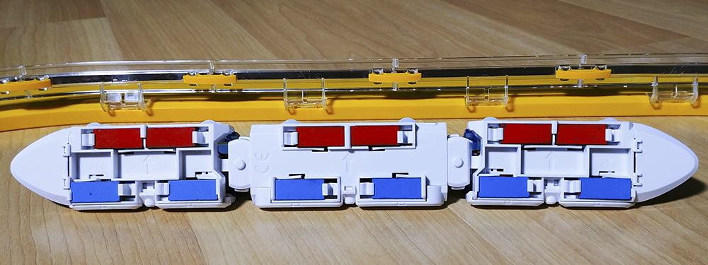 RobotoKits Magnetic Levitation Express Train Set Review - Beantown Review